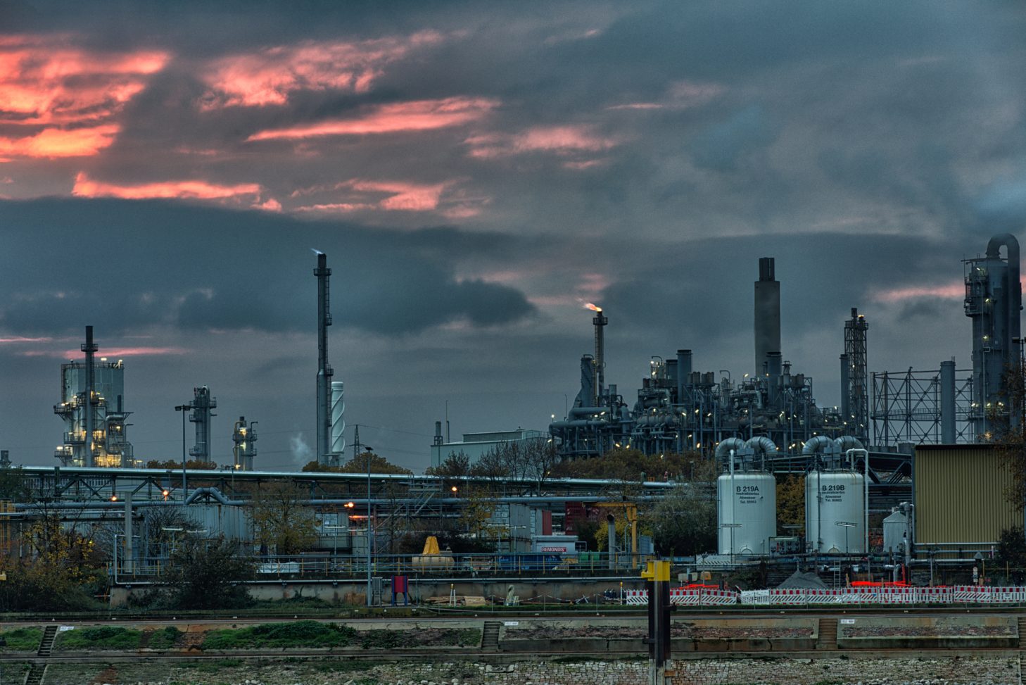 Die Faszination BASF bei Nacht | Manfred Riedel