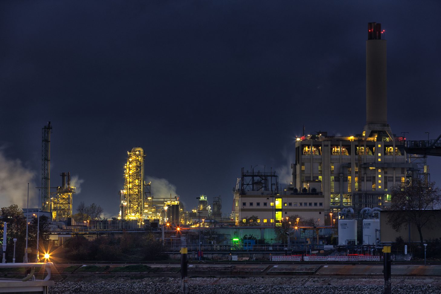 Die Faszination BASF bei Nacht | Manfred Riedel